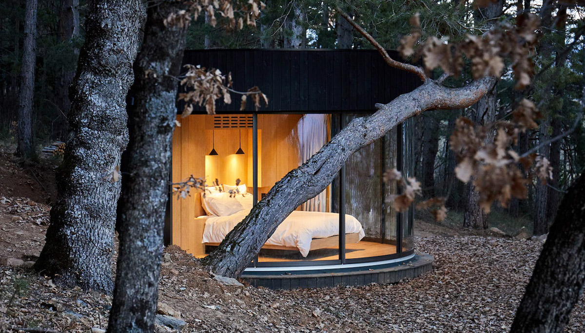 Circular Cabin Transforms From a Luxury Room Into an Open Patio | My ...