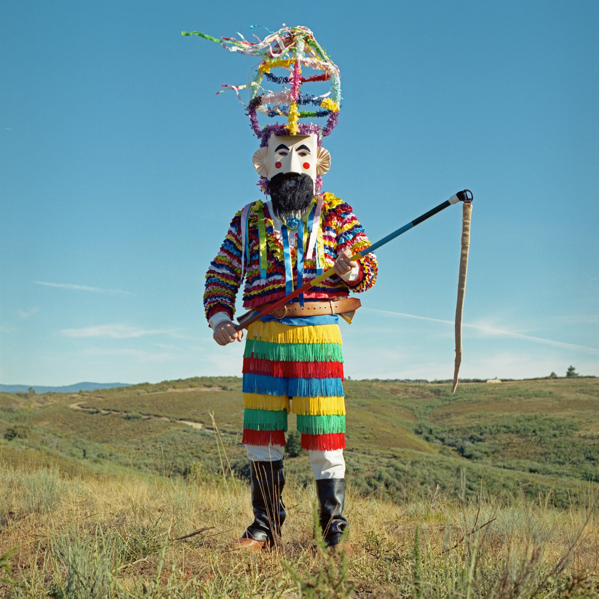 In ‘Microcosmos,’ Roberto de la Torre Photographs the Elaborate Masked Characters of Northern ...